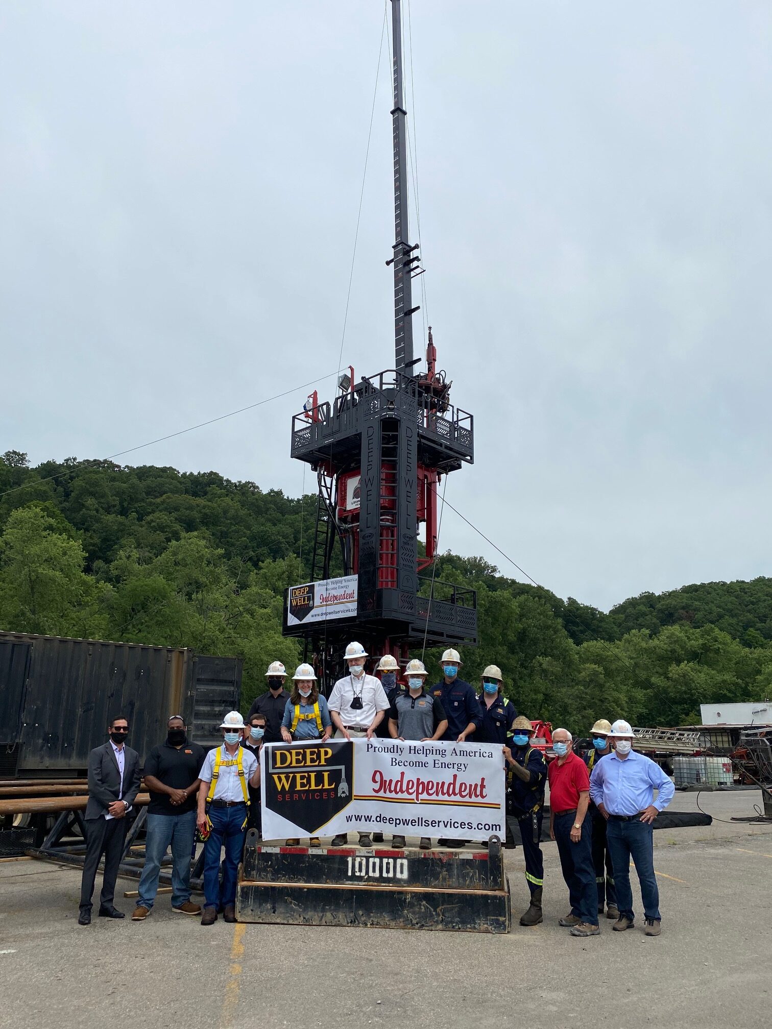 State Lawmakers Tour Western PA Natural Gas Well Rig Servicing Firm ...